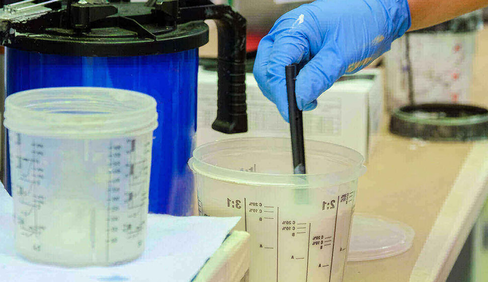 Plastic Mixing Containers: Different Features And Applications - E-Z MIX